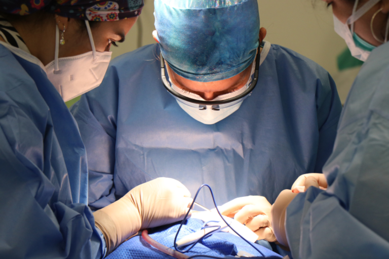 Corneal Swelling After Cataract Surgery Causes Symptoms 9064
